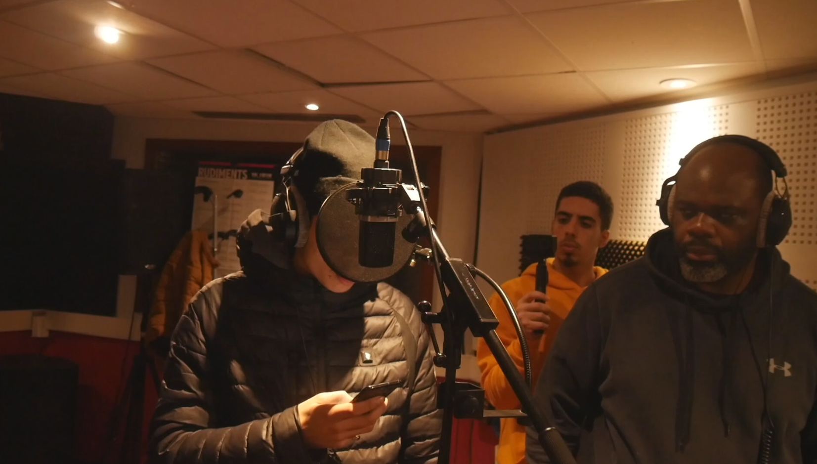 L'UEAJ sort son EP "Futuring" et ouvre la perspective d'un futur ...